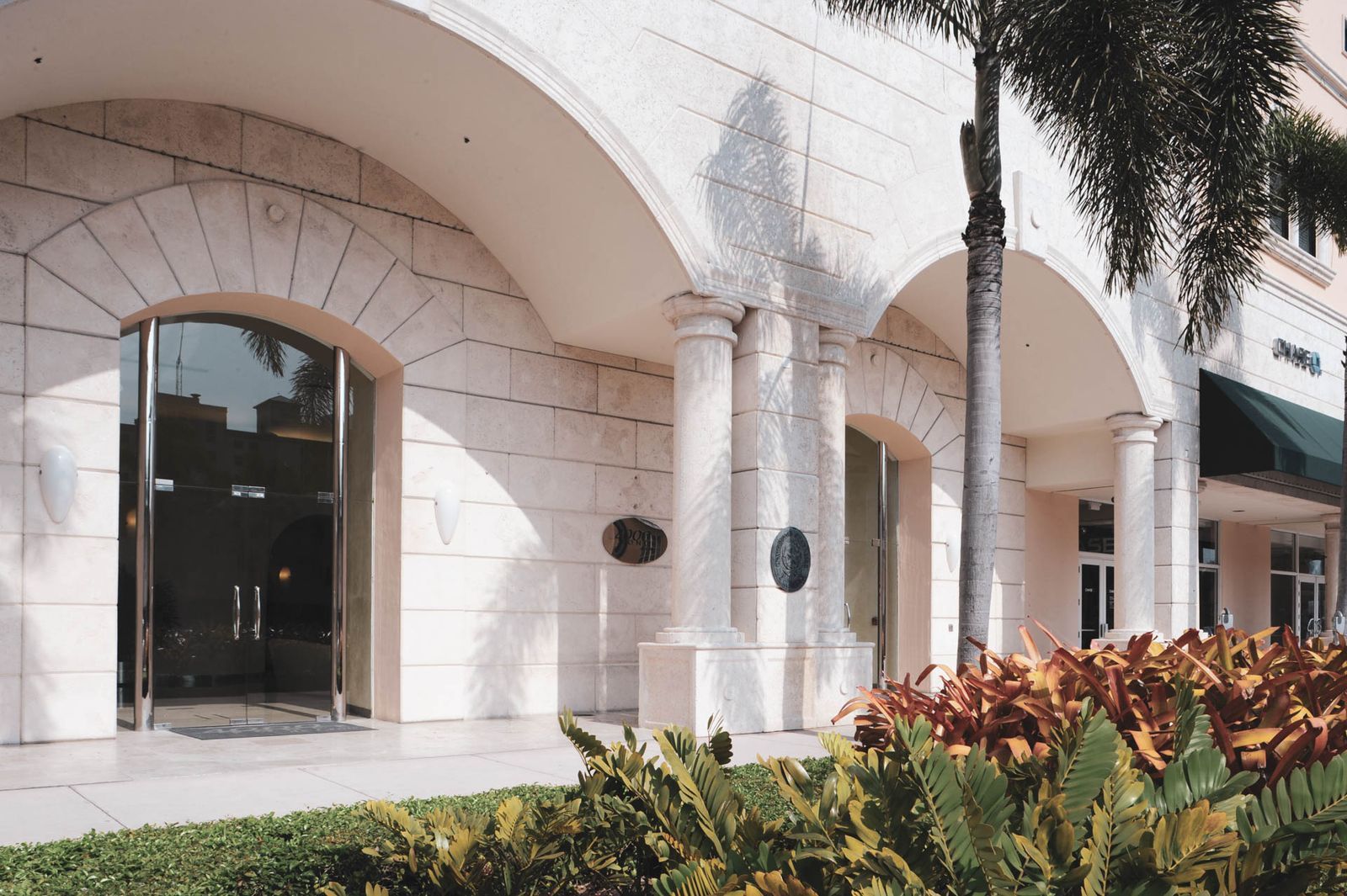 CMC Group Miami | 4000 Ponce / The Collection